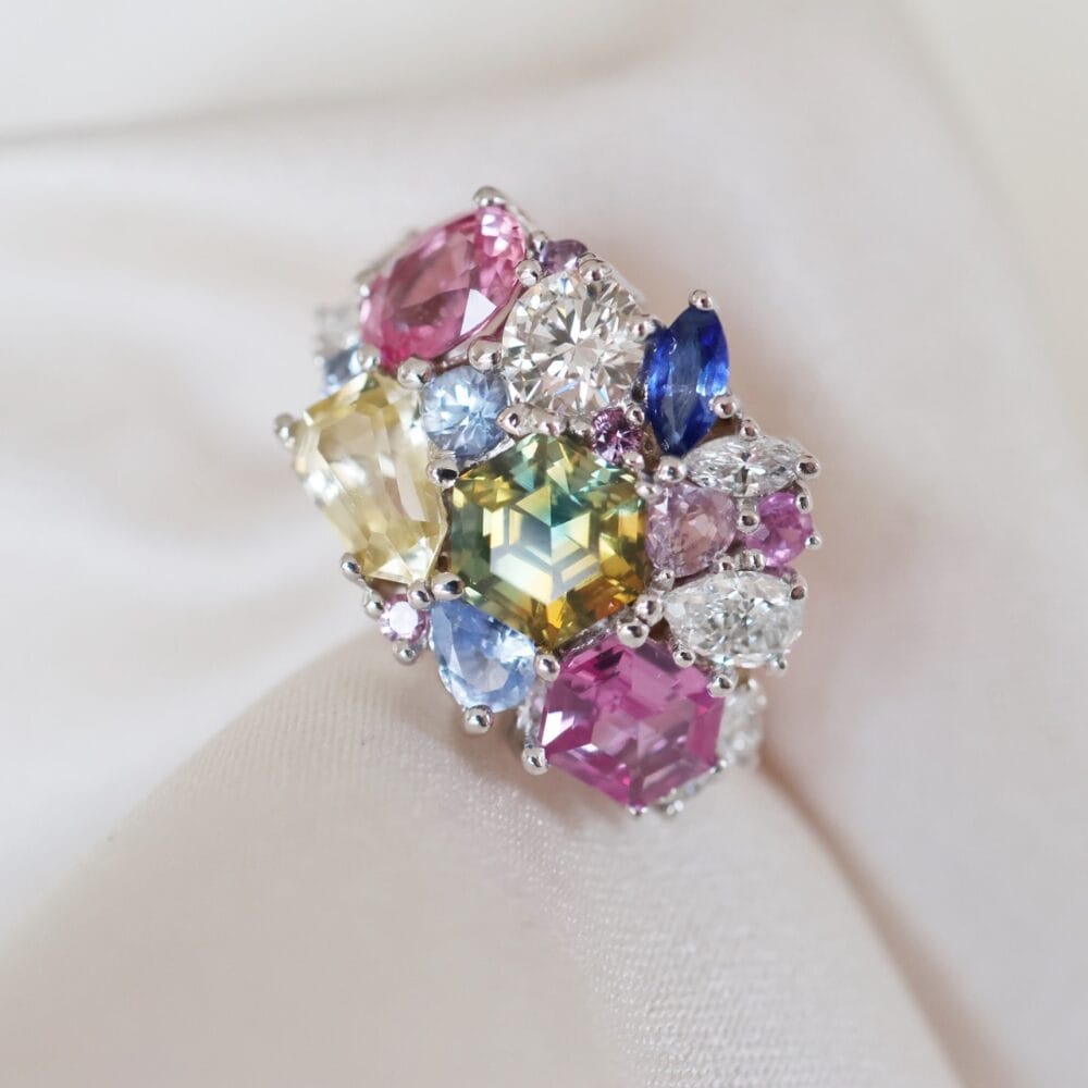 A multicolor ring with sapphires and traceable diamonds - Anpé Atelier CPH