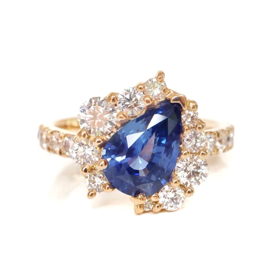 Tilted Pear Engagement Ring - Anpé Atelier CPH