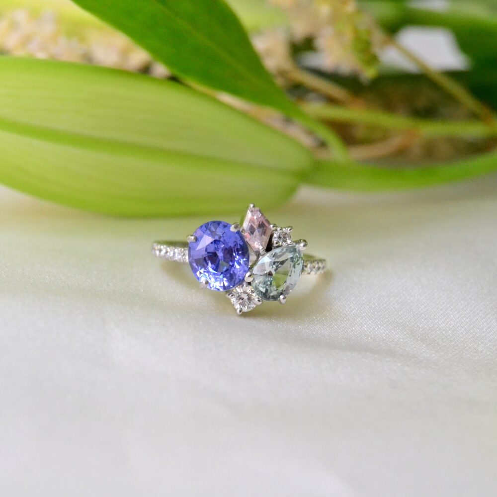 Color Changing Sapphire Ring - Anpé Atelier CPH